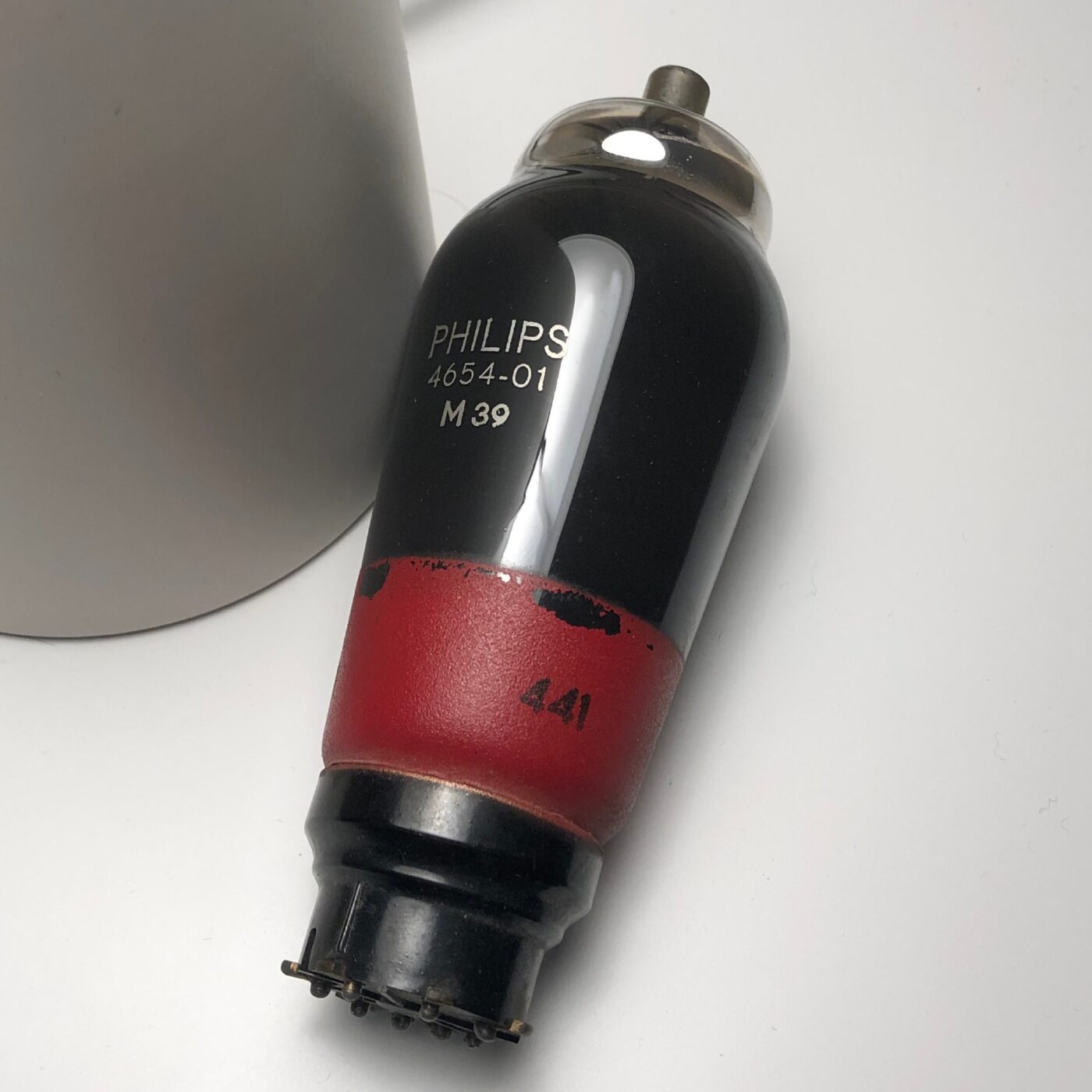 Philips Miniwatt 4654-01 Vacuum Pentode Tube